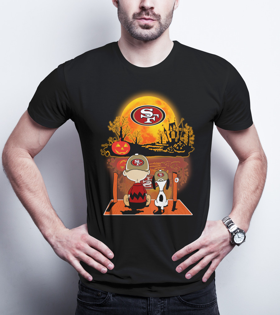 San Francisco 49ers Snoopy Charlie Brown Pumpkin Halloween Moon Scene T-Shirt