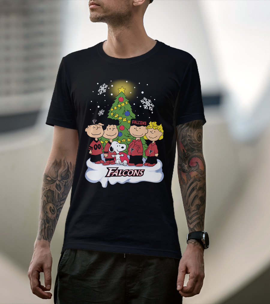 Snoopy Atlanta Falcons Christmas Peanuts Characters Snowflakes Tree T-Shirt