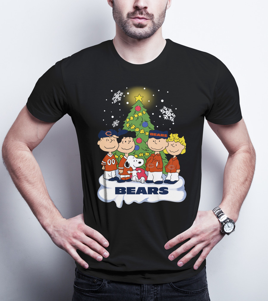 Peanuts Christmas Chicago Bears Snoopy Winter Scene T-Shirt