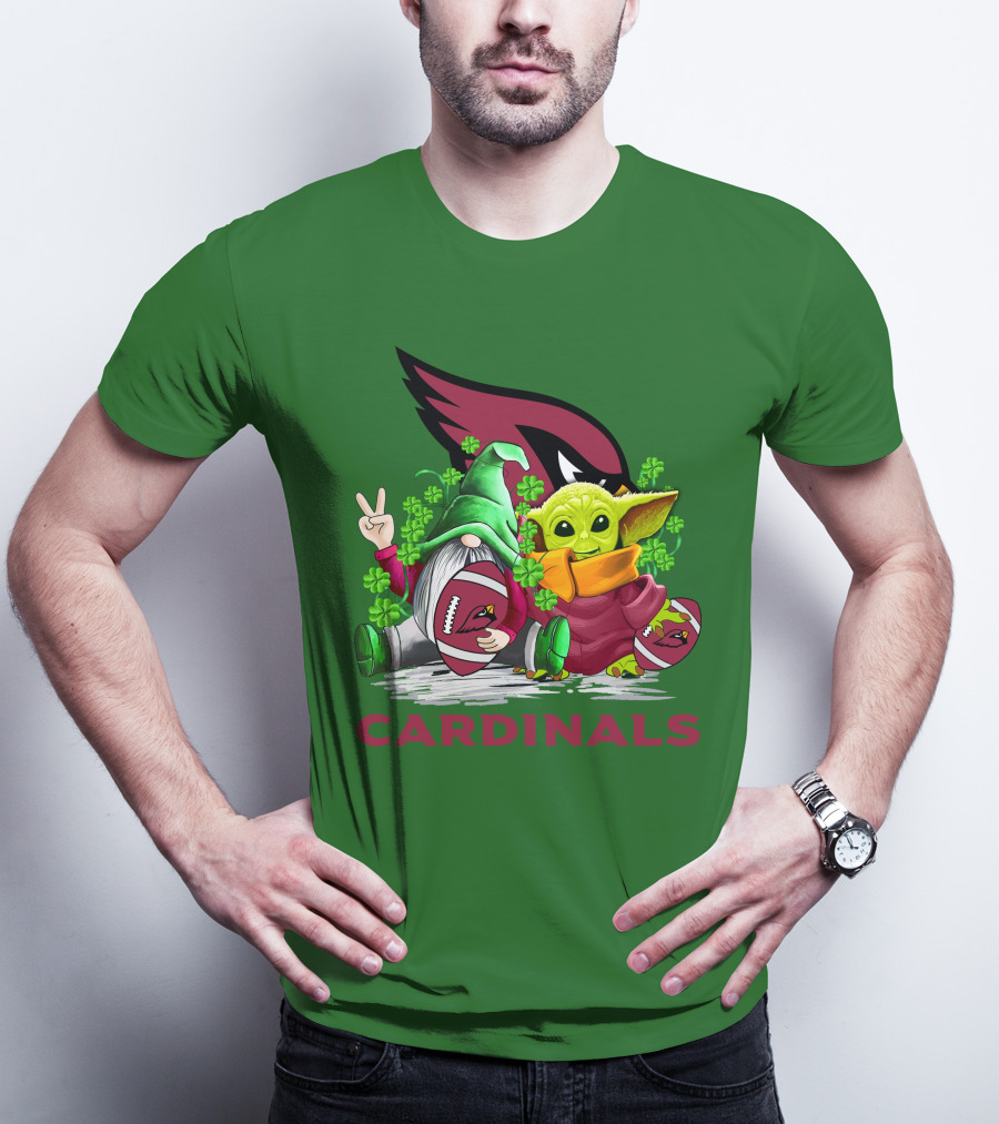 Arizona Cardinals Football Patrick's Day Gnome And Baby Alien With Shamrocks T-Shirt