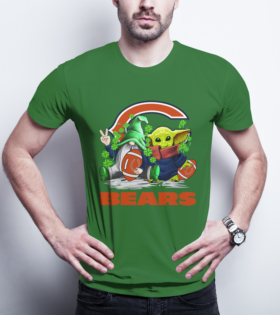 Chicago Bears St. Patrick's Day Football Gnome And Baby Alien T-Shirt