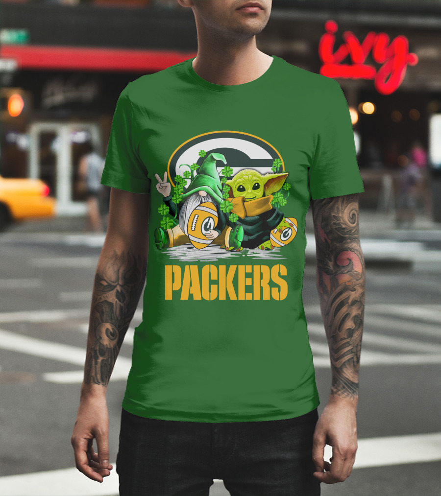 Green Bay Packers Shamrock Gnome And Alien Football St. Patrick's Day T-Shirt