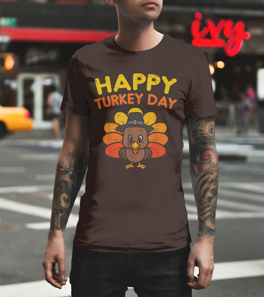 Happy Turkey Day Cute Thanksgiving Pilgrim Turkey T-Shirt