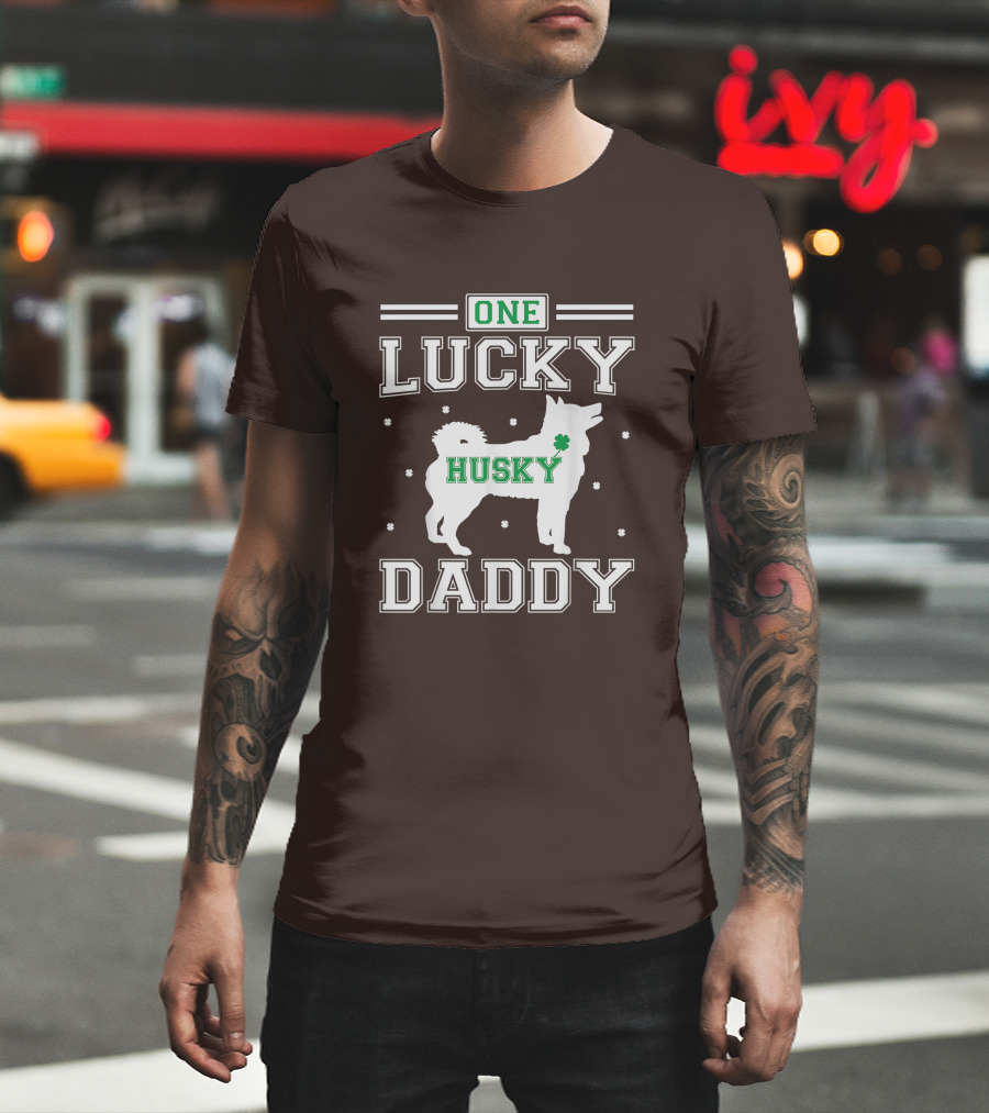 One Lucky Husky Daddy St Patricks Day T-Shirt