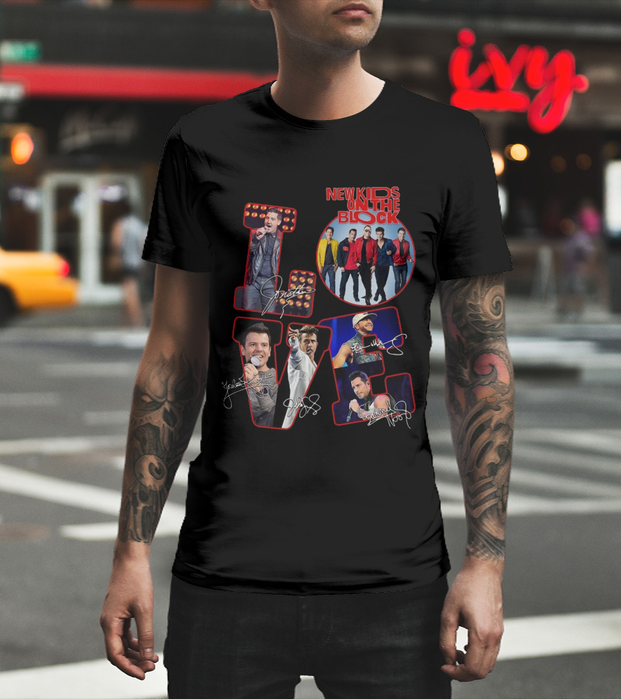 LOVE New Kids On The Block Signatures Group Photo Collection T-Shirt