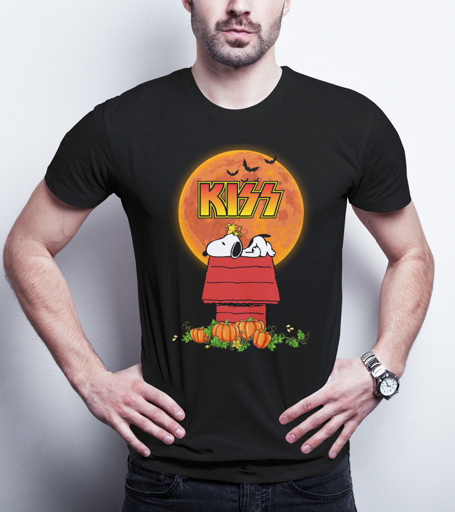 Kiss Halloween Snoopy Peanuts Moon Pumpkins T-Shirt