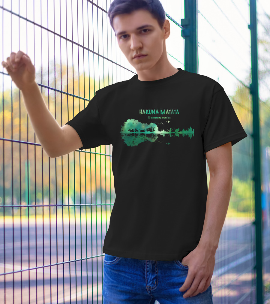 Hakuna Matata It Means No Worries Green Nature Silhouette With Wildlife Reflections T-Shirt