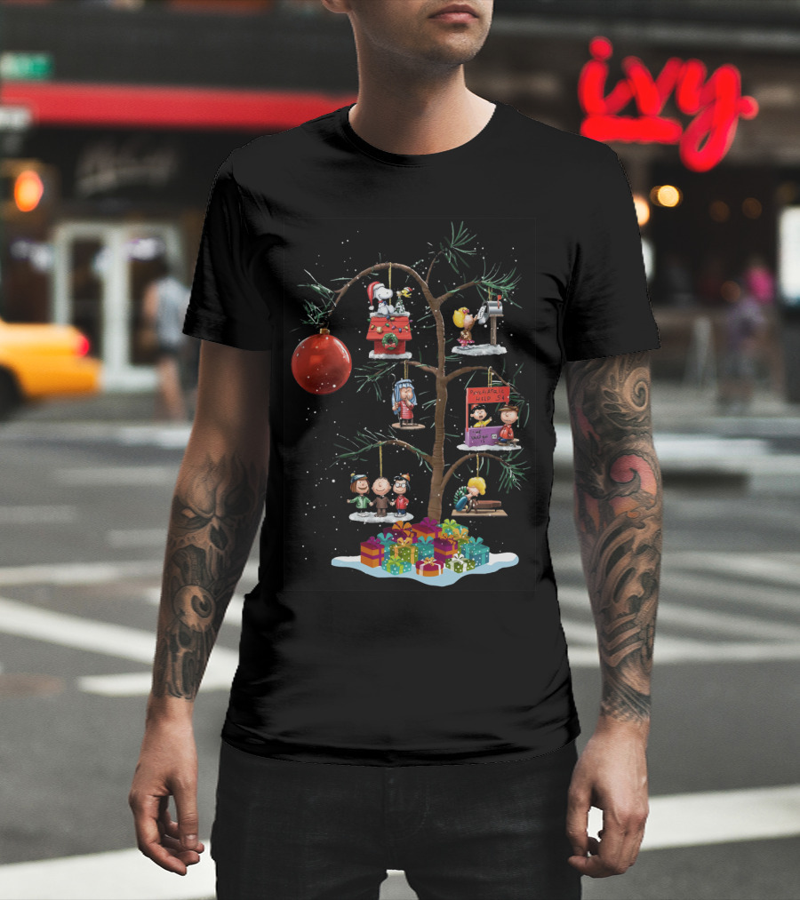Peanuts Christmas Tree With Snoopy Lucy Charlie Brown And Woodstock Ornaments T-Shirt