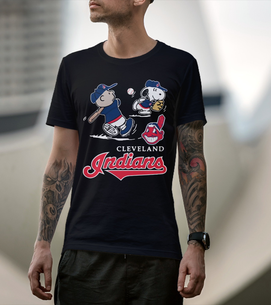 Charlie Brown Snoopy Cleveland Indians Baseball Peanuts T-Shirt