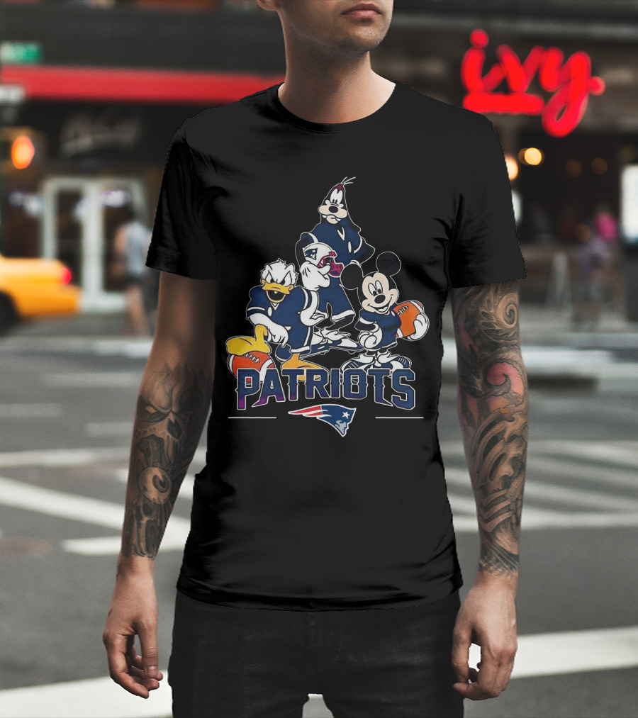 Mickey Mouse Donald Duck Goofy Patriots New England Football Patriots T-Shirt