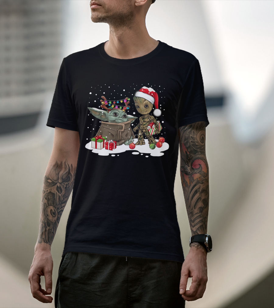 Baby Groot And Baby Yoda Christmas Santa Hat Gift Exchange T-Shirt