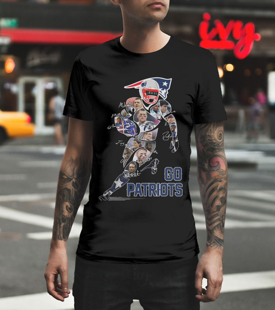 GO PATRIOTS New England Football Player Collage And Signatures T-Shirt