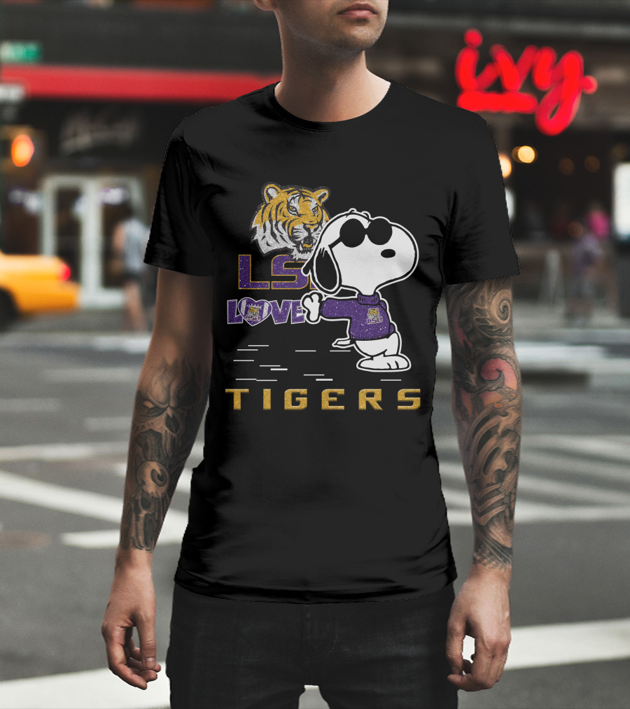 LSU Tigers Love Snoopy Tiger T-Shirt