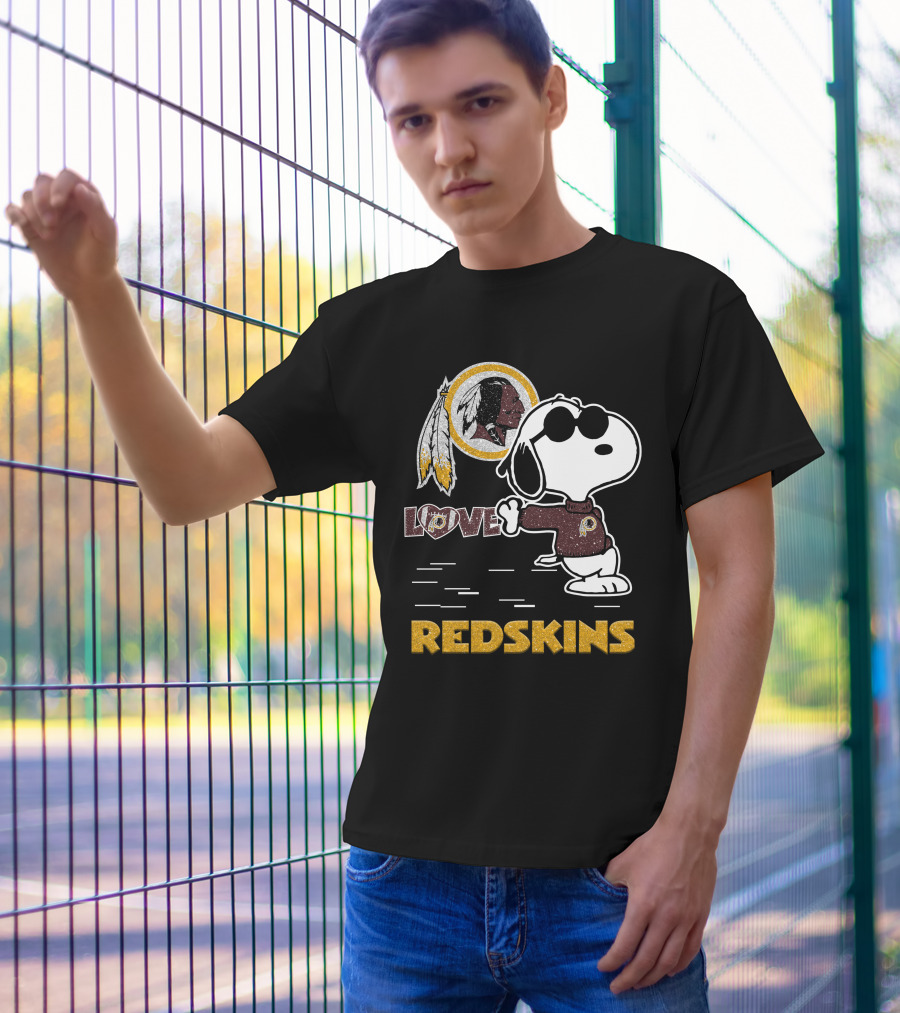 Snoopy Love Washington Redskins Nfl Football Fans 131 T-Shirt