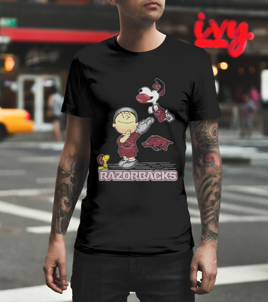 Snoopy And Friends Celebrating Arkansas Razorbacks Football T-Shirt