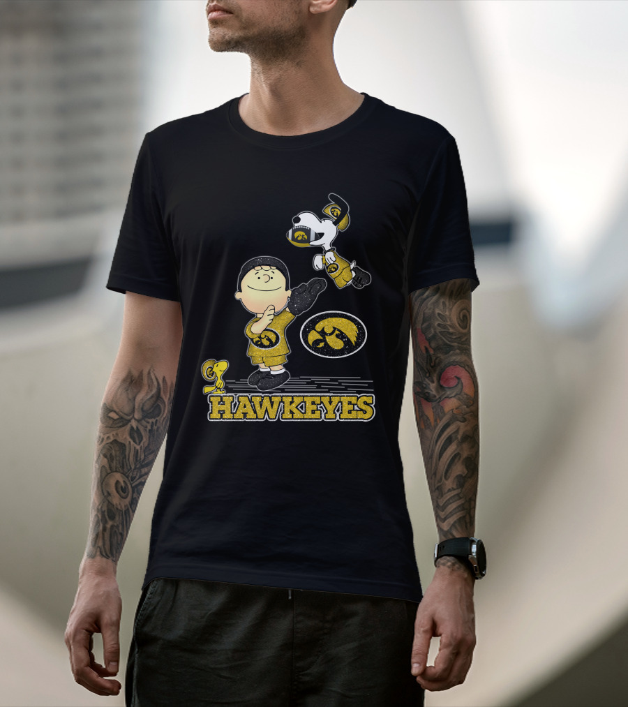 Snoopy And Woodstock Support Iowa Hawkeyes Football With Peanuts T-Shirt