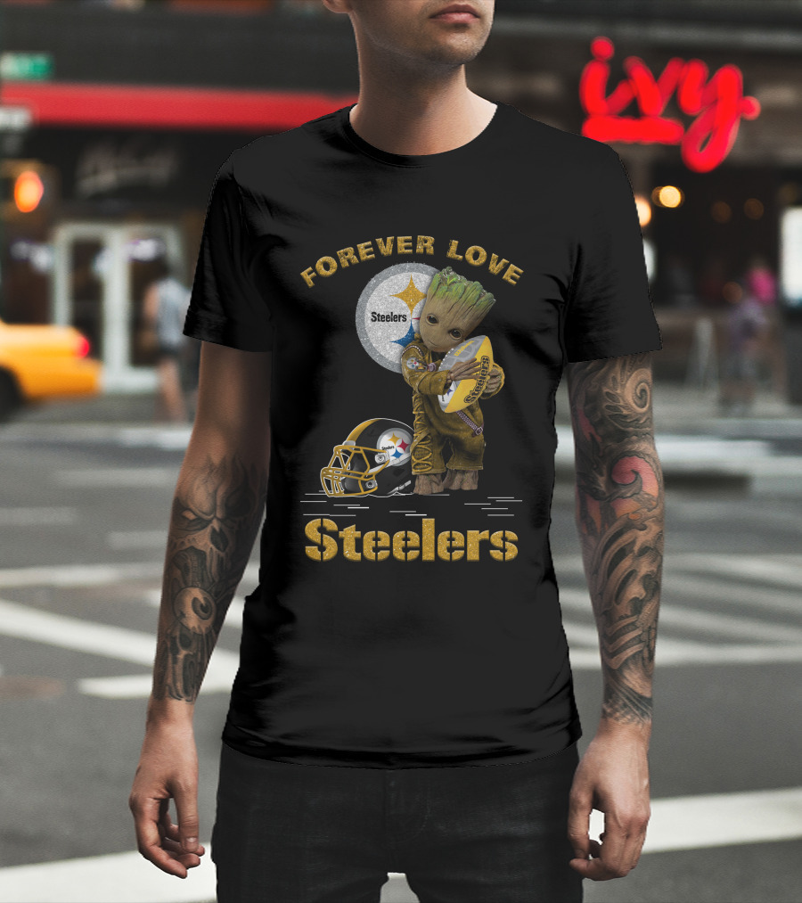 Forever Love Steelers Groot Holding Football T-Shirt