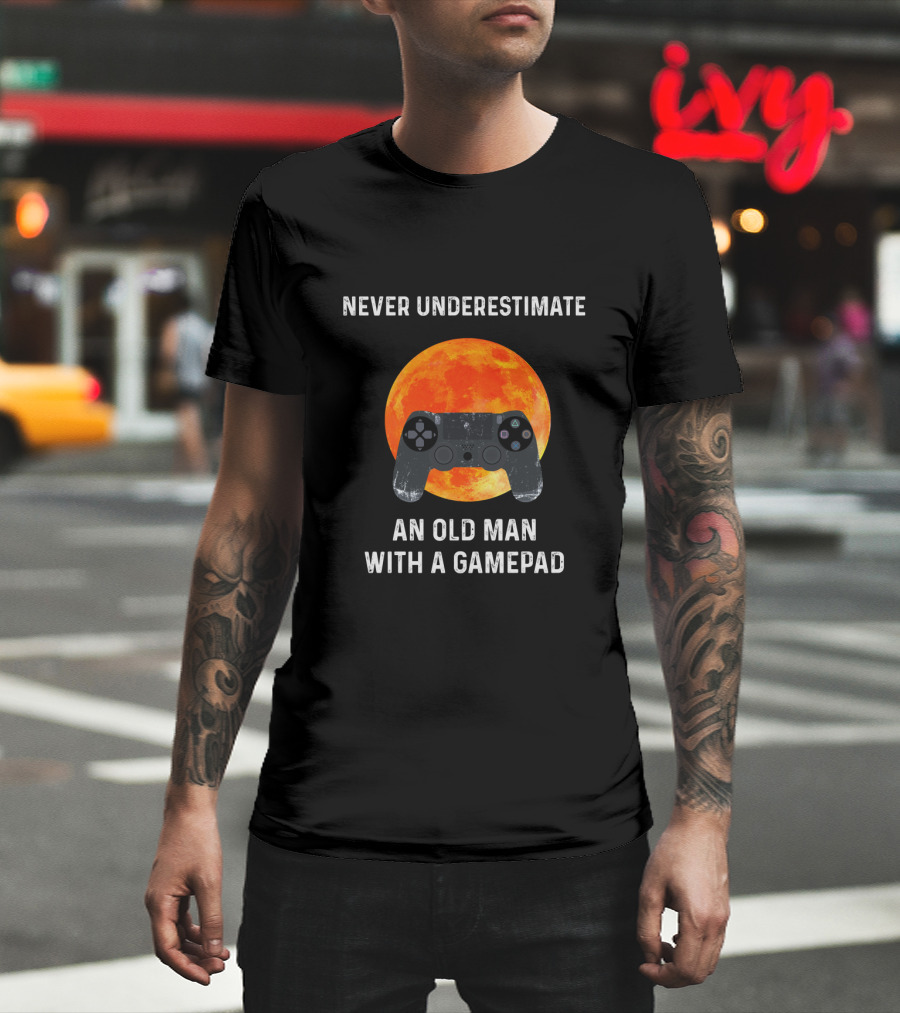 Never Underestimate An Old Man With A Gamepad And Moon Background T-Shirt