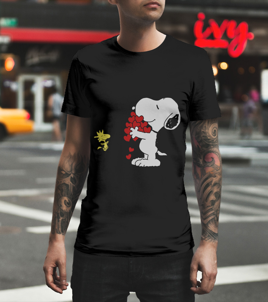Snoopy Holding Hearts With Woodstock Hugging T-Shirt