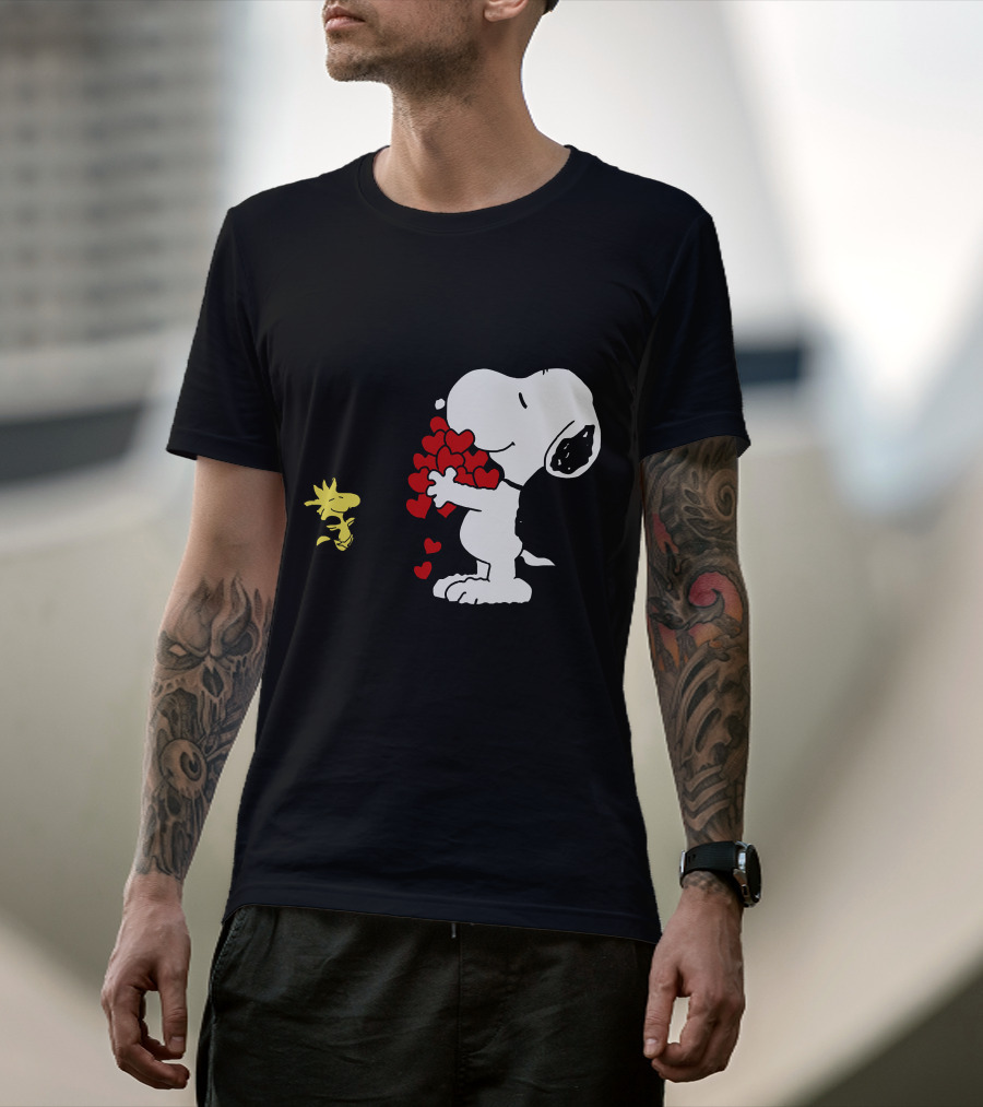 Snoopy Holding Hearts With Woodstock Hugging T-Shirt