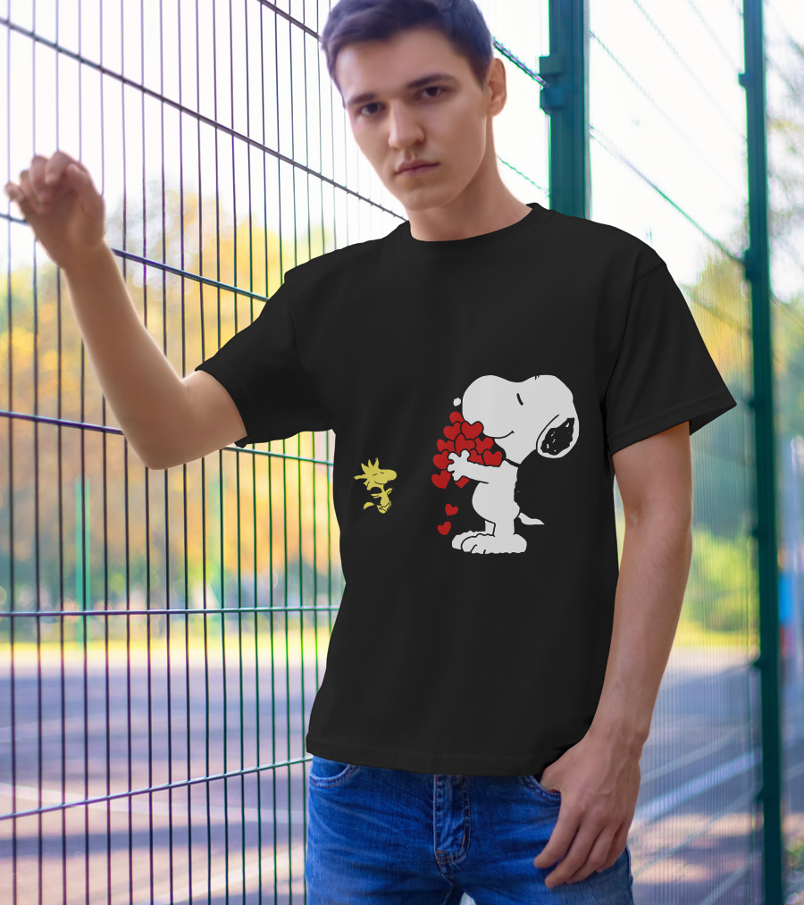 Snoopy Holding Hearts With Woodstock Hugging T-Shirt