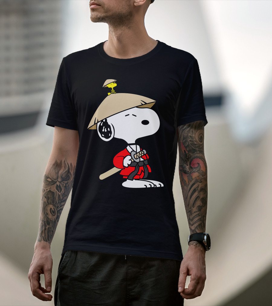 Snoopy Samurai Woodstock Hat Red Kimono Sword T-Shirt