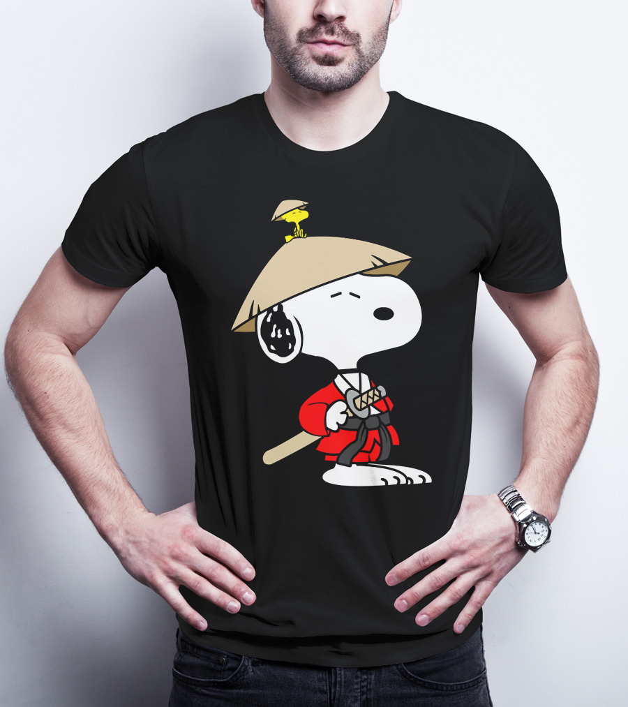 Snoopy Samurai Woodstock Hat Red Kimono Sword T-Shirt