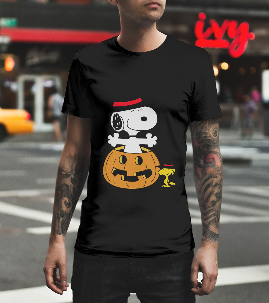 Snoopy Woodstock Halloween Pumpkin Witch Hat T-Shirt