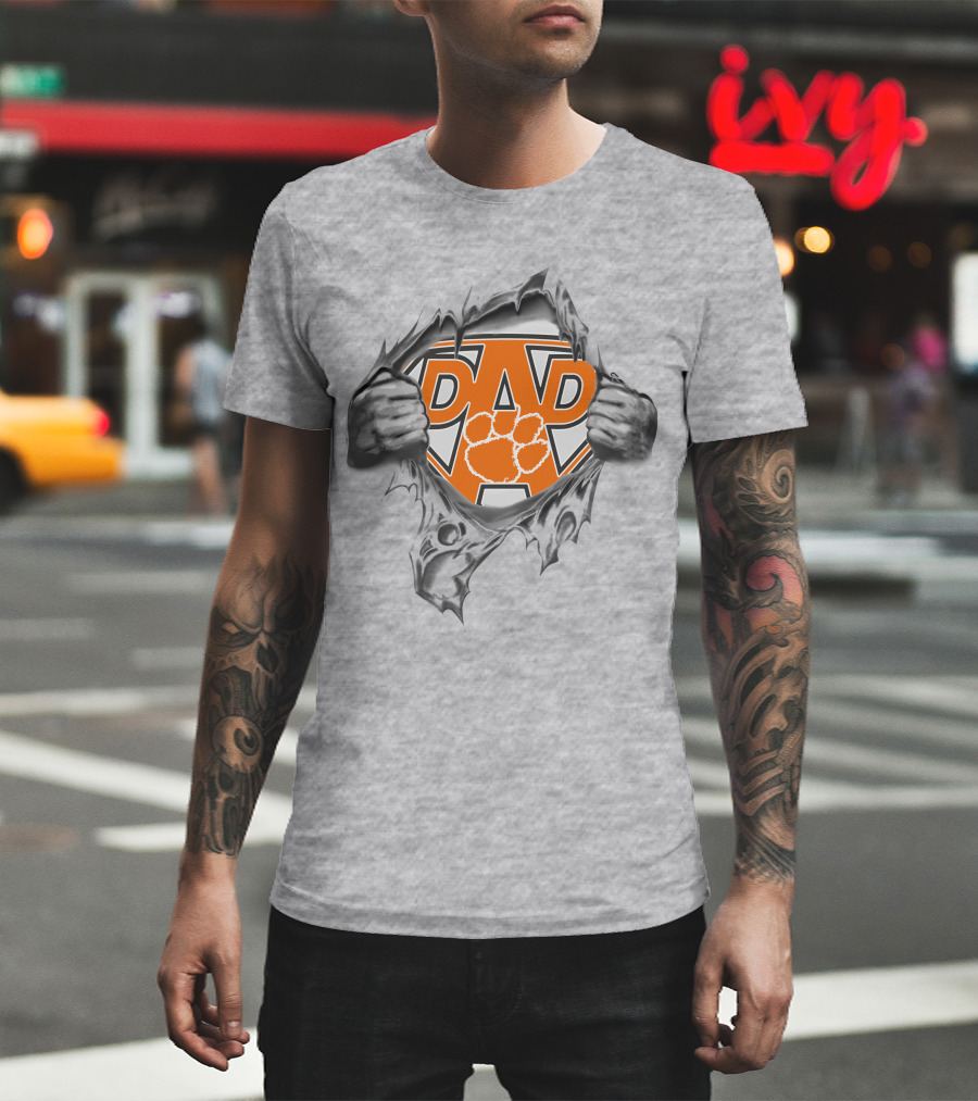 CLEMSON TIGERS Dad Superman Logo With Paw T-Shirt