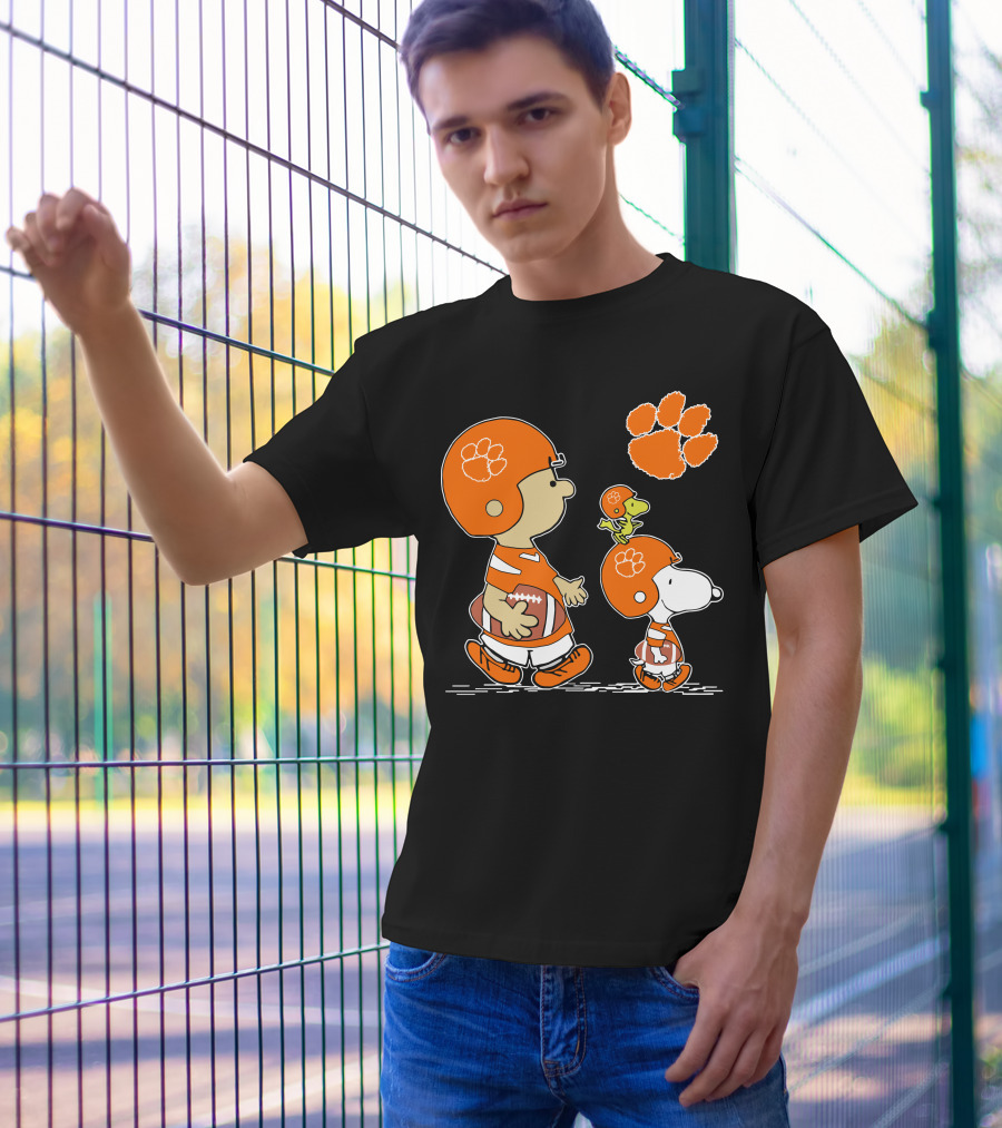 Clemson Tigers Mascot Helmet Football T-Shirt