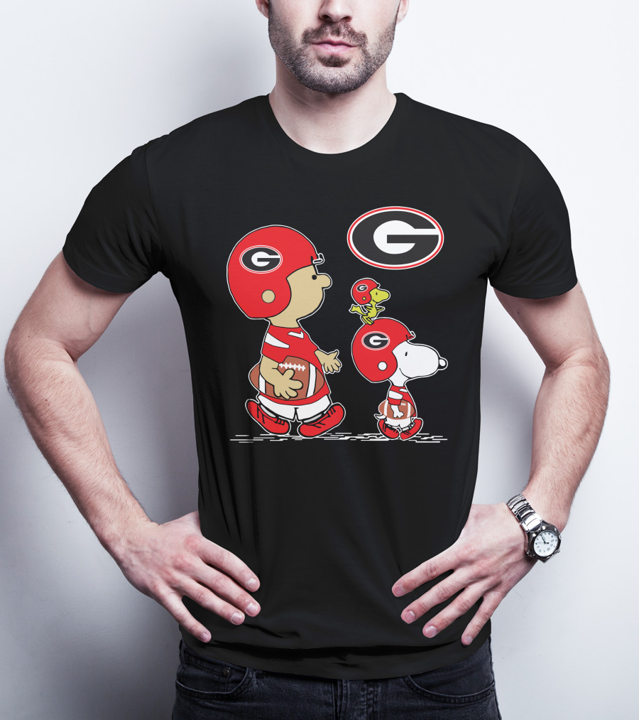Georgia Bulldogs Football Team Peanuts Characters Wearing Helmets T-Shirt