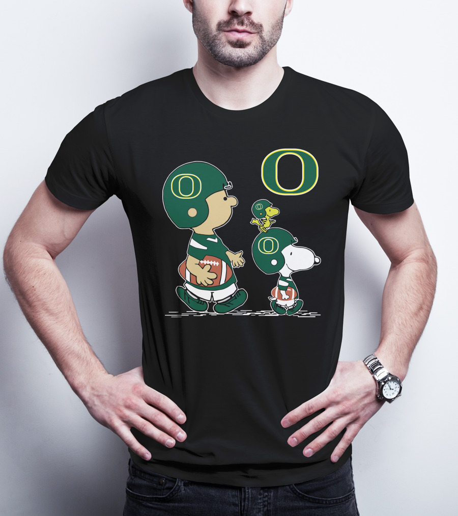 Peanuts Oregon Ducks Football Charlie Brown And Snoopy T-Shirt