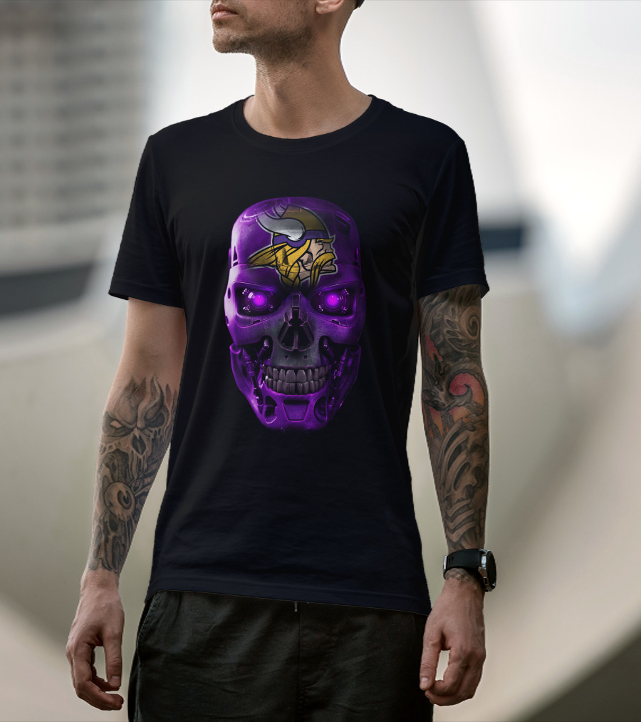 Vikings Skull Helmet Futuristic Purple Glowing Eyes T-Shirt