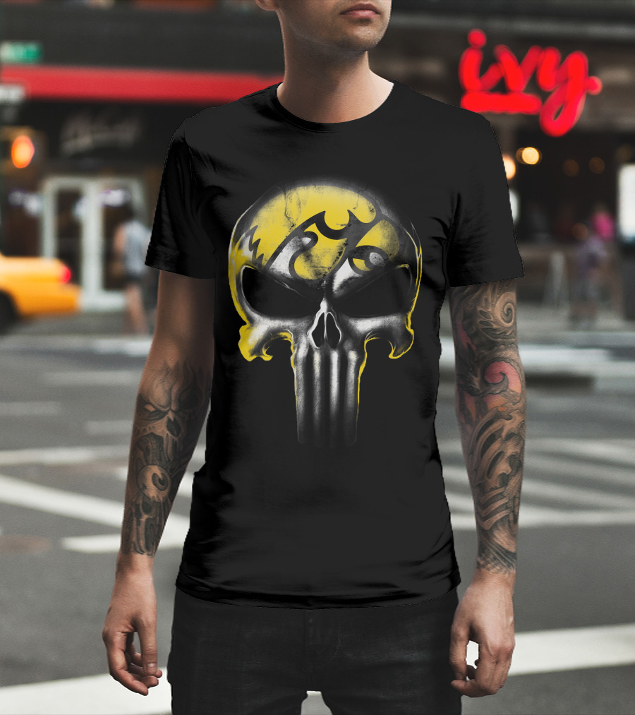 Punisher Skull Iowa Hawkeyes T-Shirt