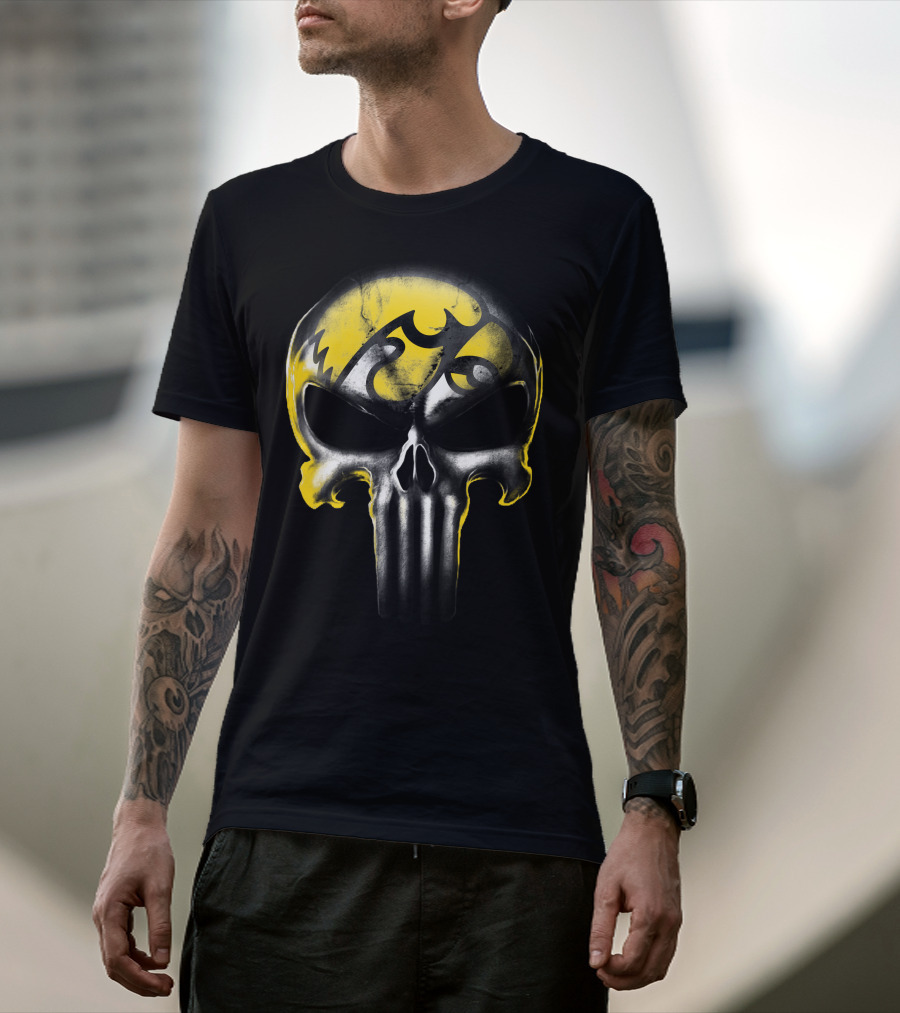 Punisher Skull Iowa Hawkeyes T-Shirt