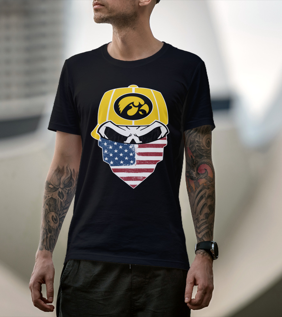 Hawkeyes Skull American Flag Bandana T-Shirt