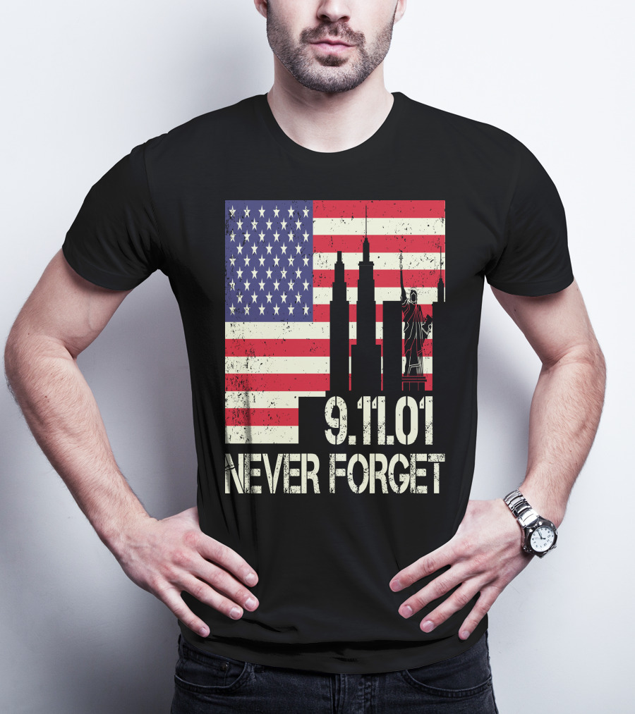 Vintage American Flag 9.11.01 Never Forget Statue Of Liberty And Twin Towers T-Shirt