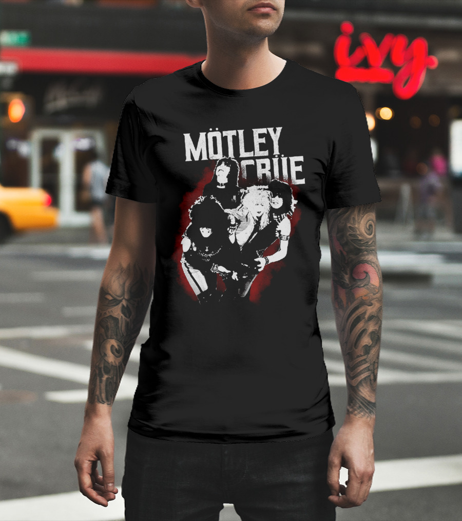 Mötley Crüe Vintage Band Photo Black And Red T-Shirt