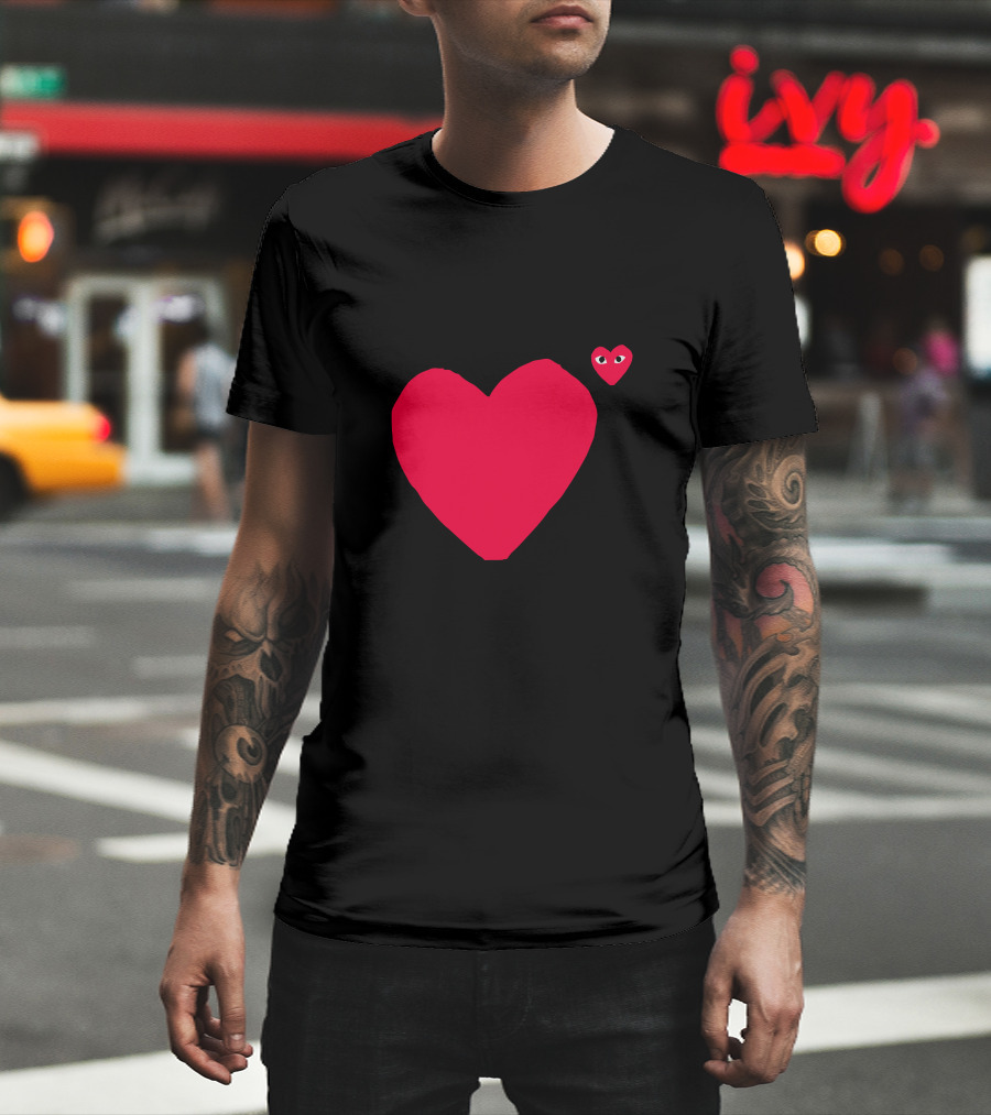 Comme Des Garçons Play Red Heart Icon Eyes T-Shirt