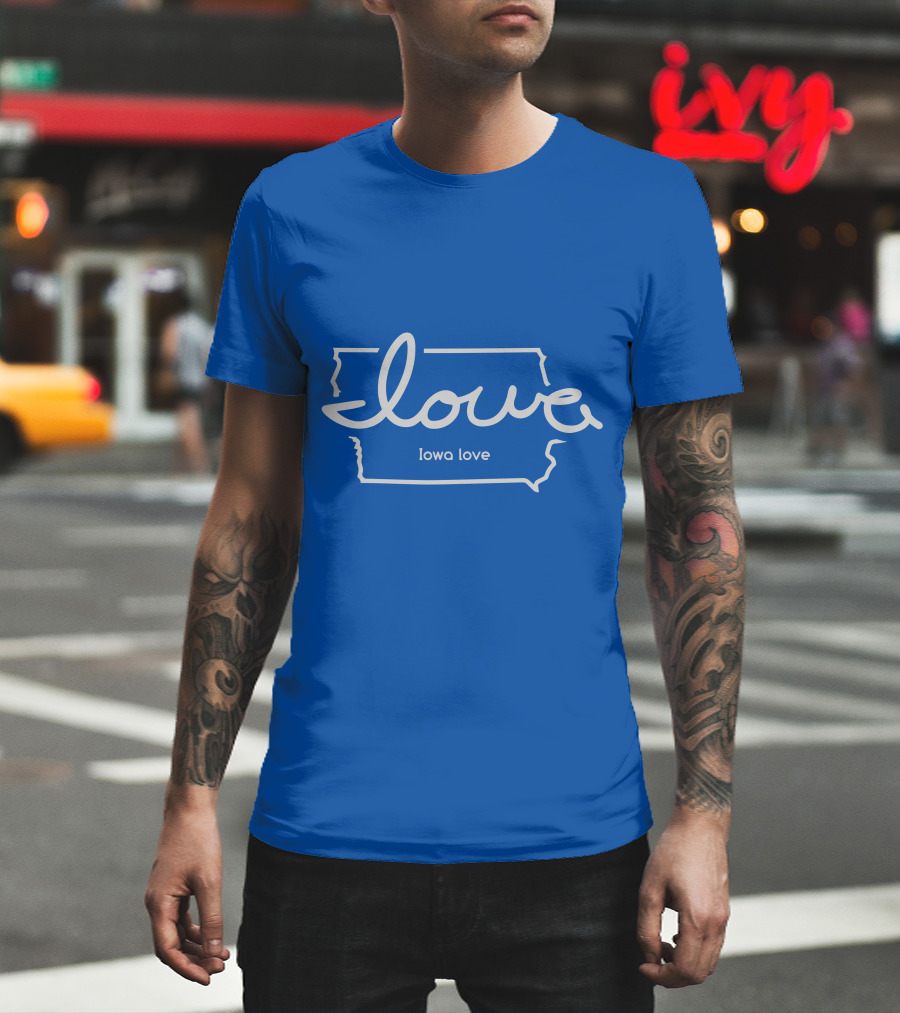 Iowa Love Map Outline T-Shirt
