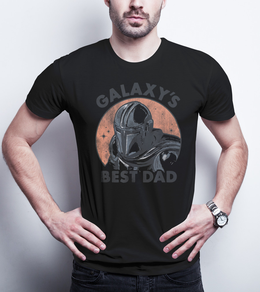 Star Wars The Mandalorian Galaxy's Best Dad Father's Day Sparkle Outline T-Shirt