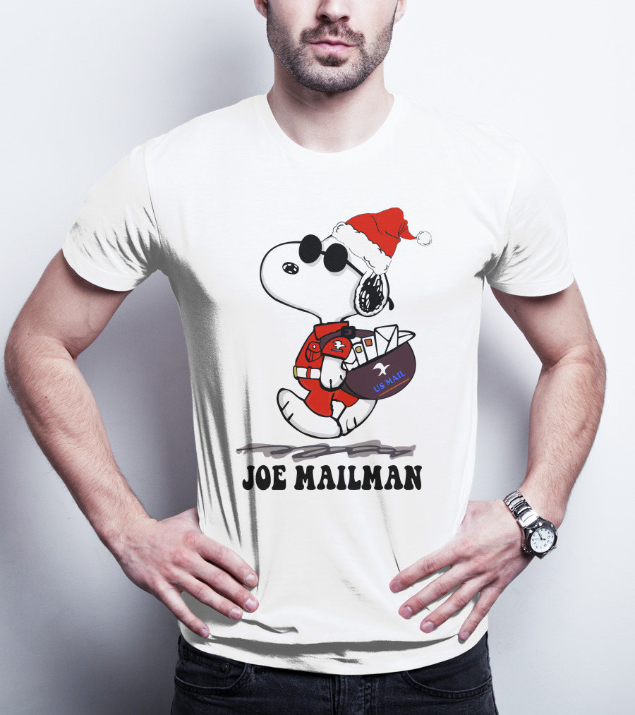 JOE MAILMAN SNOOPY SANTA USPS HOLIDAY DELIVERY T-Shirt