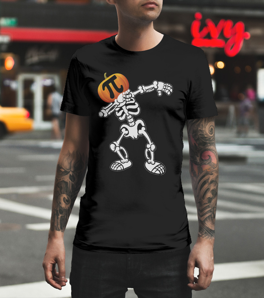 Funny Halloween Skeleton Dabbing Pumpkin Pi Math T-Shirt