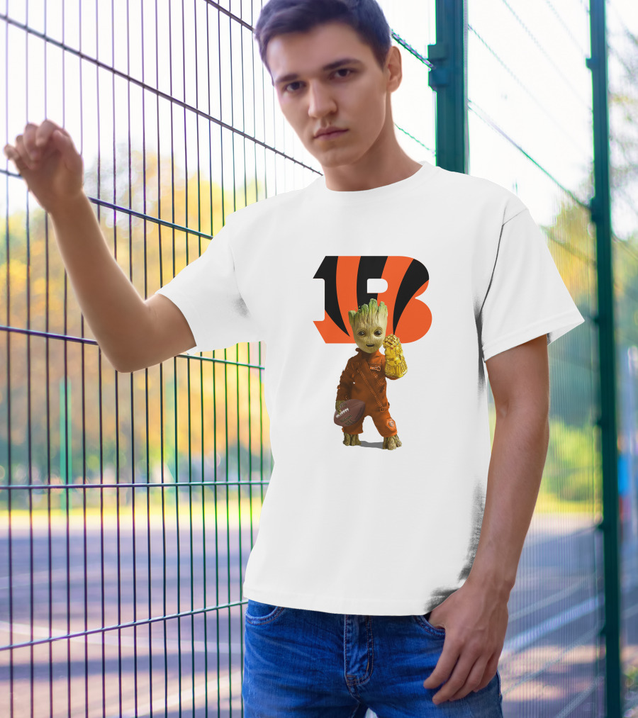 Cincinnati Bengals Groot Holding Football With Infinity Gauntlet T-Shirt