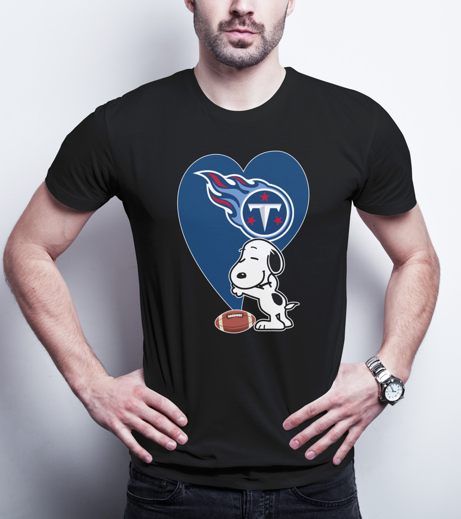 Tennessee Titans Snoopy Heart Football Hug T-Shirt