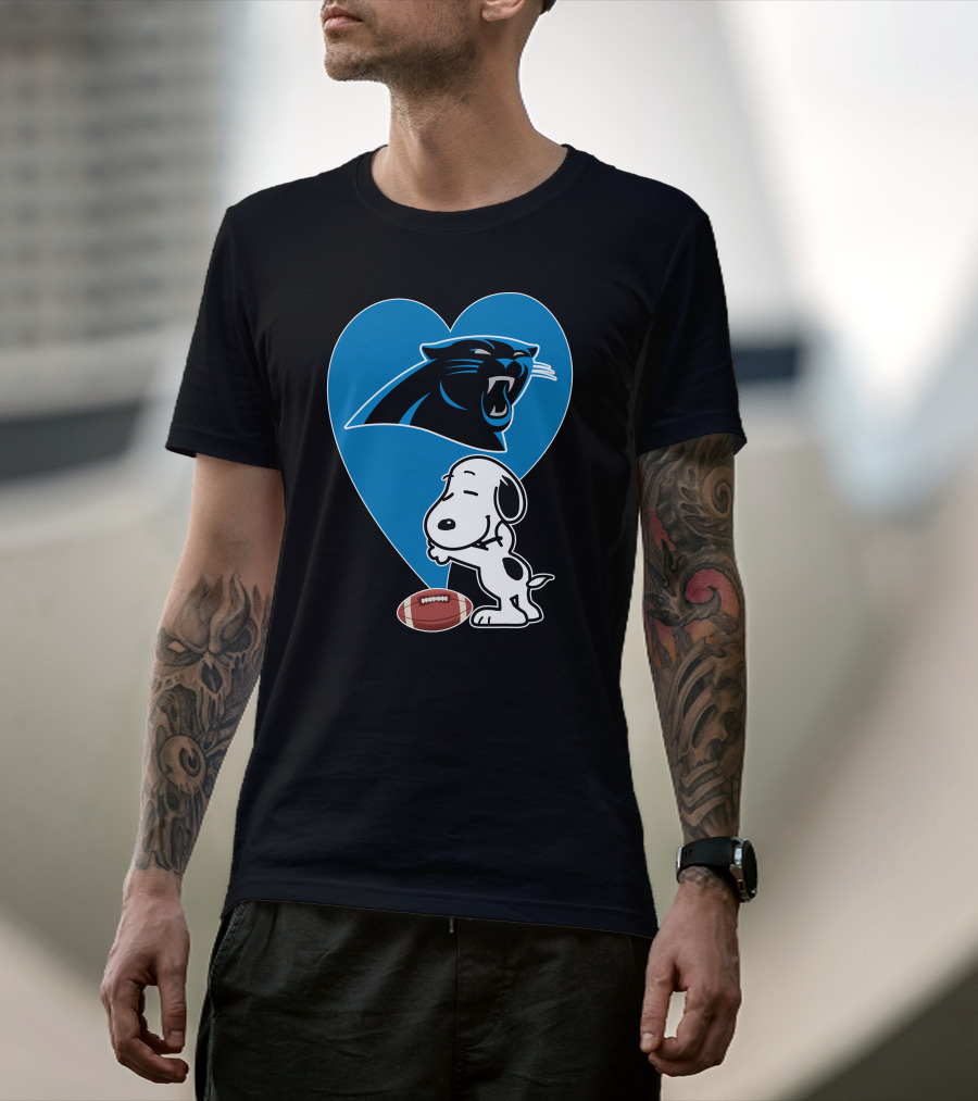Carolina Panthers Snoopy Football Heart Hug T-Shirt
