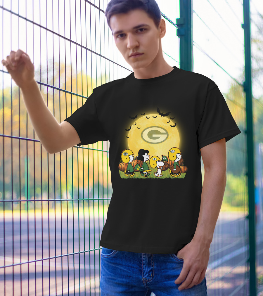 Green Bay Packers Snoopy Halloween Moon Pumpkins T-Shirt