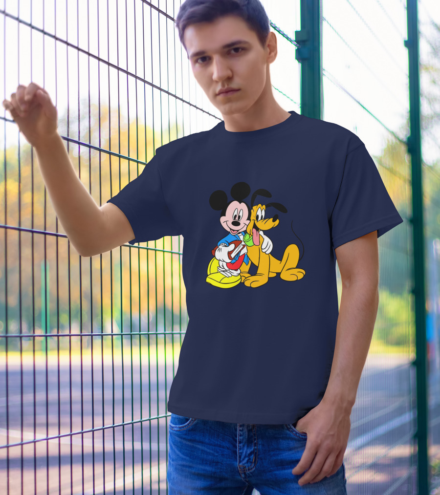 Mickey And Friends Mickey And Pluto Hugging Classic Cartoon T-Shirt