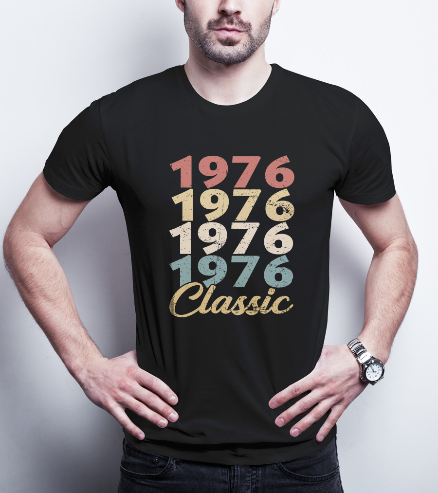 1976 Classic Vintage Retro Multicolor T-Shirt