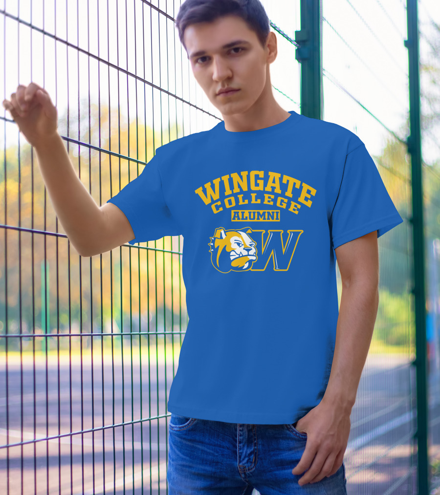 Wingate College Alumni Bulldog Mascot W T-Shirt